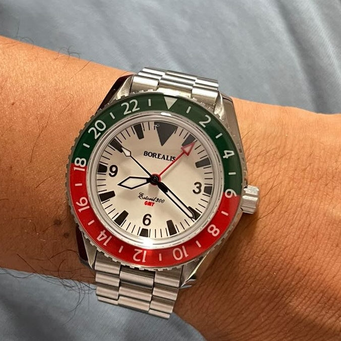 Choosing the Perfect Diver Watch: Your Ultimate Guide - Borealis Watch ...